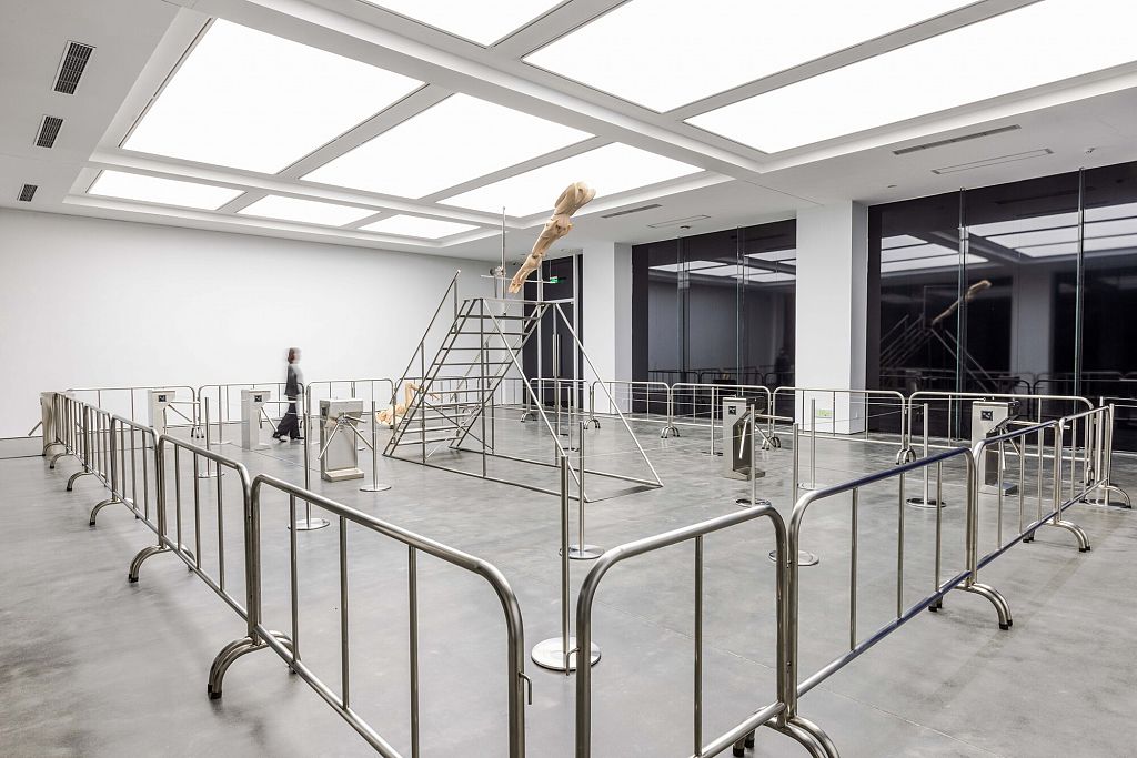Liao Wen: Trust Fall - MACA艺术中心 MACA Art Center